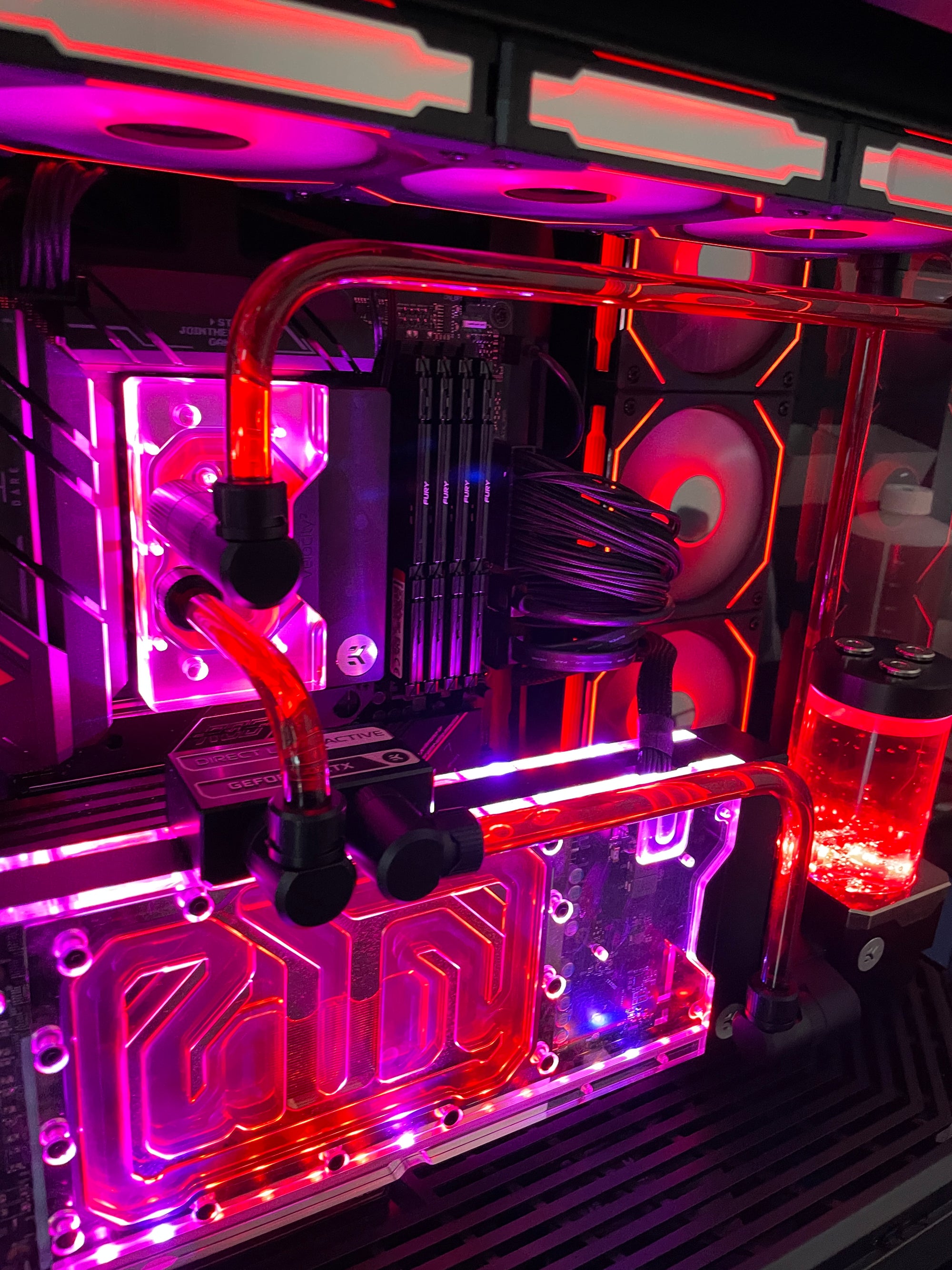EKWB Custom Liquid Cooling – VI PC Builder & Games